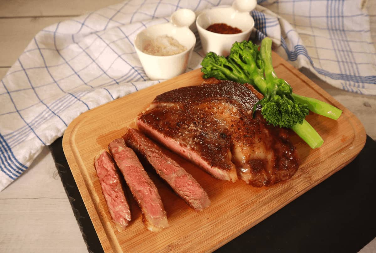 Juicy Grilled Wagyu Rib Eye - Culinary Ambition