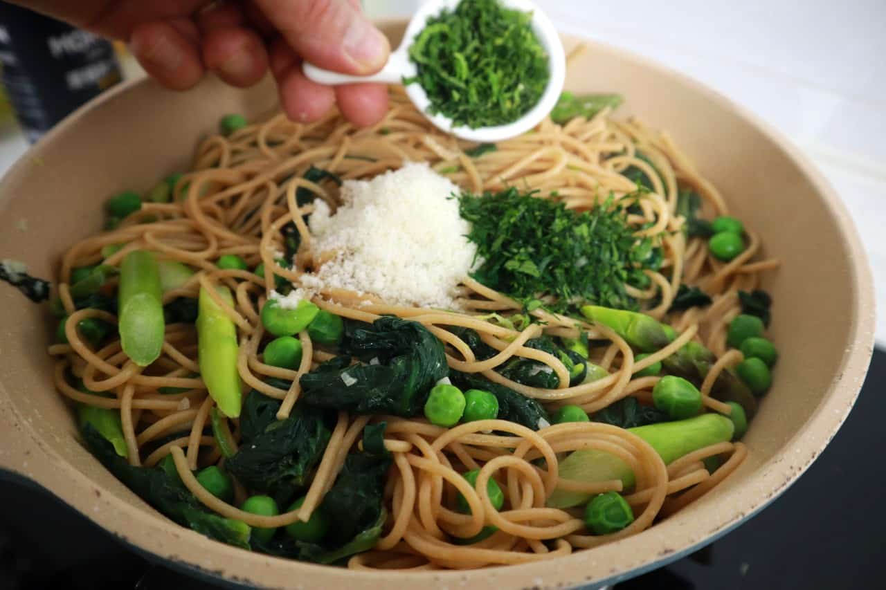 Whole Wheat Spaghetti Verde - A Healthier Way To Pasta - Culinary Ambition