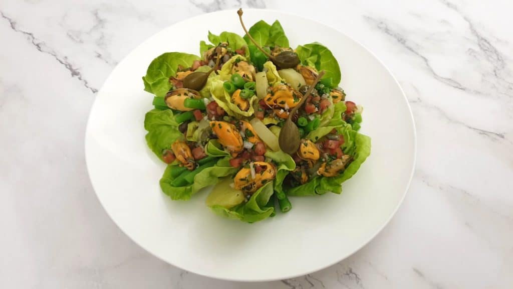 Chilled Mussels And Boston Lettuce - Culinary Ambition