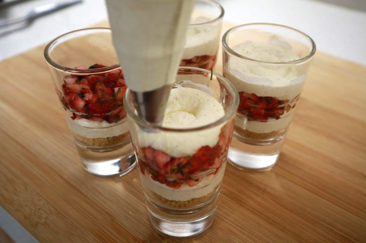No-Bake Strawberry Cheesecake In Verrines - Culinary Ambition