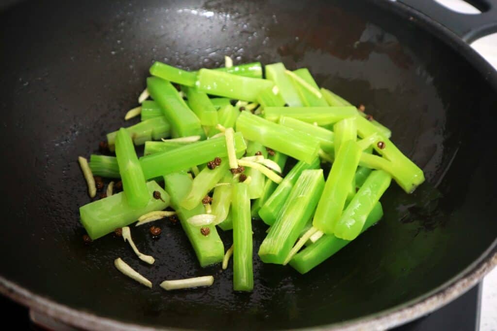 Stir Fried Stem Lettuce With Sichuan Pepper - Culinary Ambition